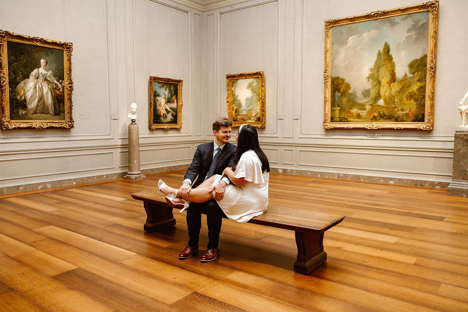 Romantic Art Museum Engagement Photos in Washington DC - Juliana Wall ...
